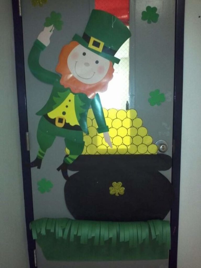 30+ St. Patrick's Day Classroom Door Decor For You And Your Lucky ...