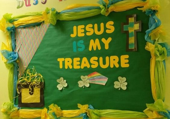 30 St. Patrick's Day Bulletin Board Ideas For Kids To Reach Out For The ...