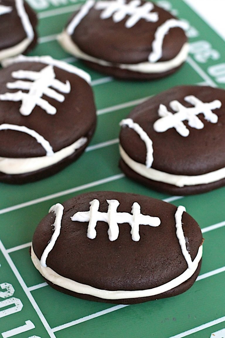 50 Game Changing Football Desserts For A Crowd That Are Worthy Of A ...