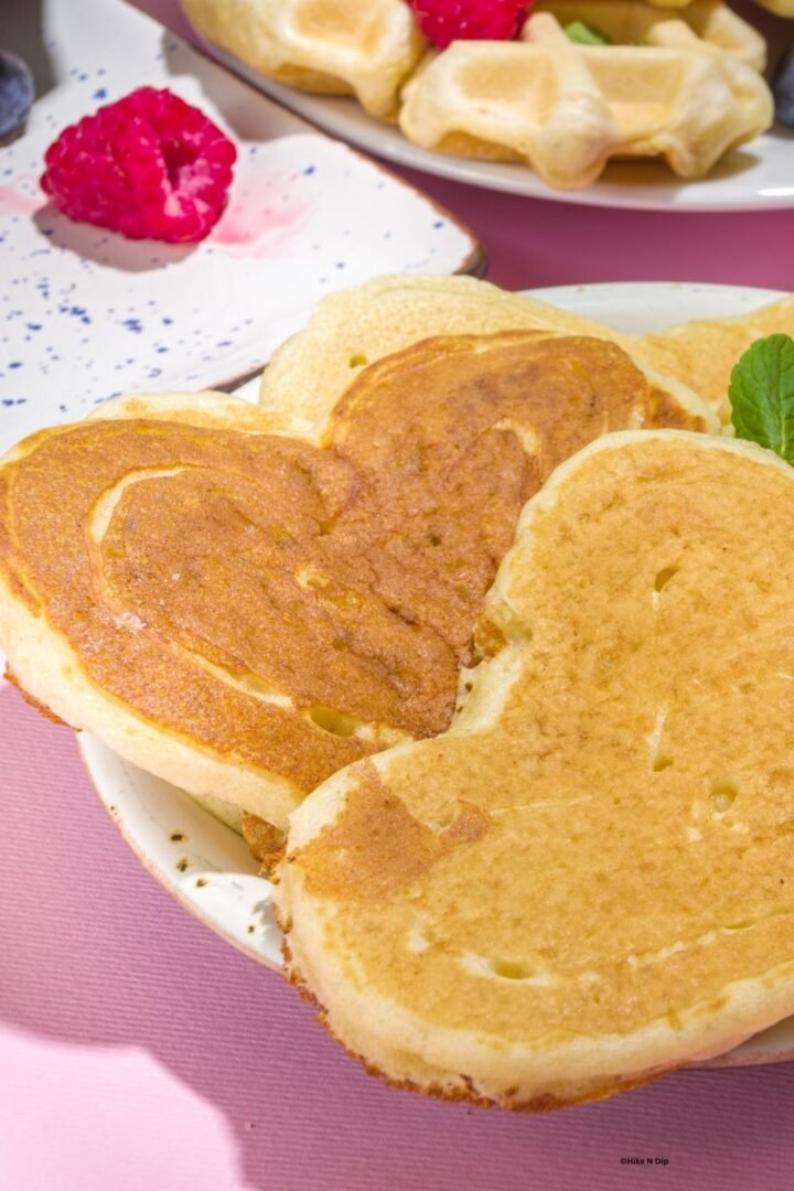 Heart Shaped Pancakes Without Cookie Cutter For Valentines Day ...
